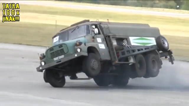 TATRA 148 v náklonu i v terénu | Stream