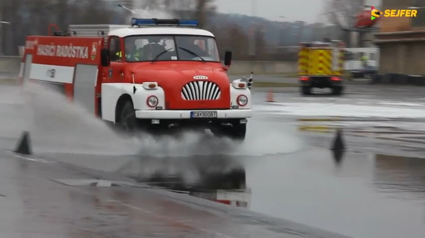 Tatra 148 dostane smyk! Výcvik v Centru bezpečné jízdy | Stream